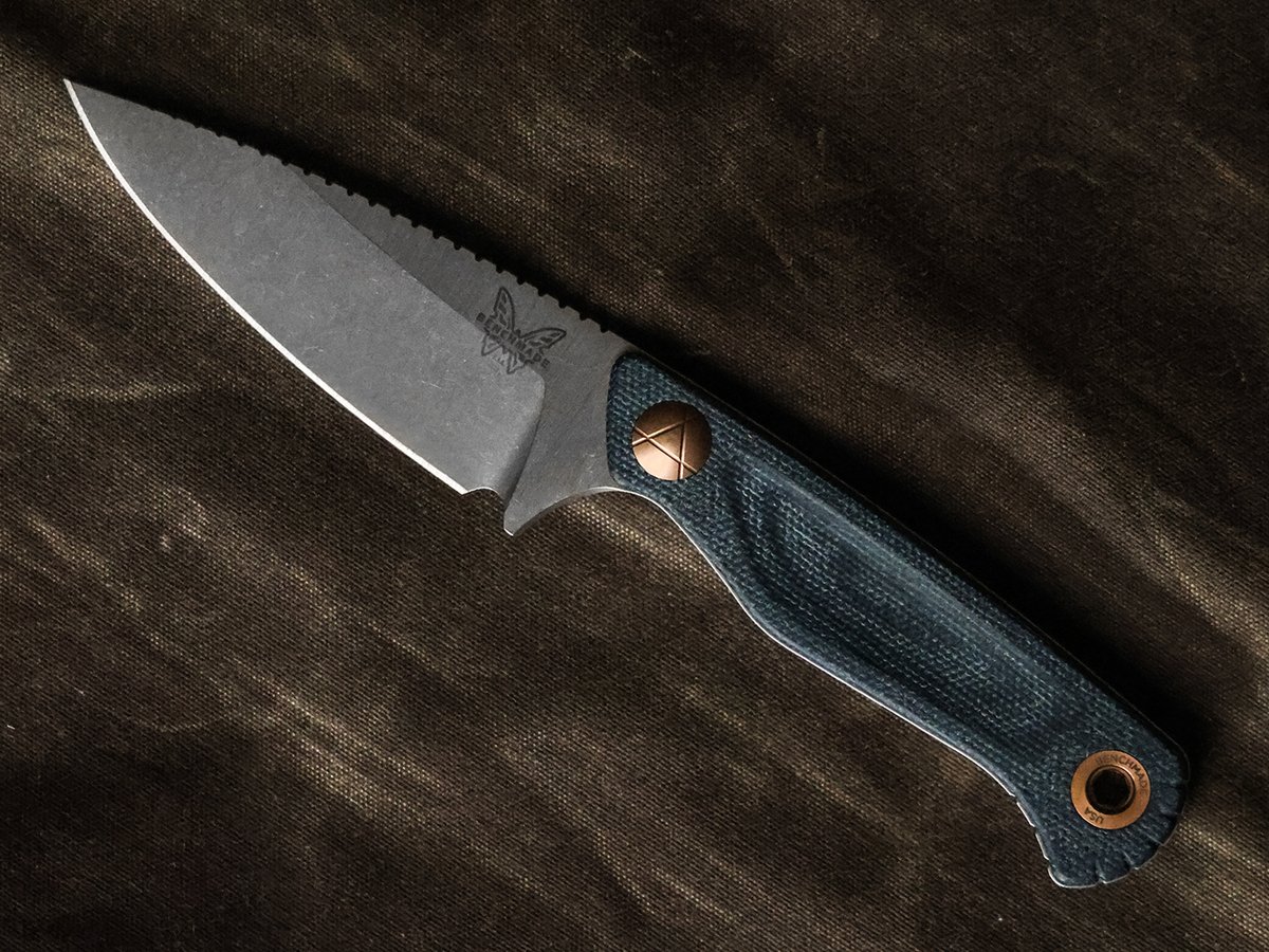 Benchmade Dacian Blue leather sheath | Knifestore